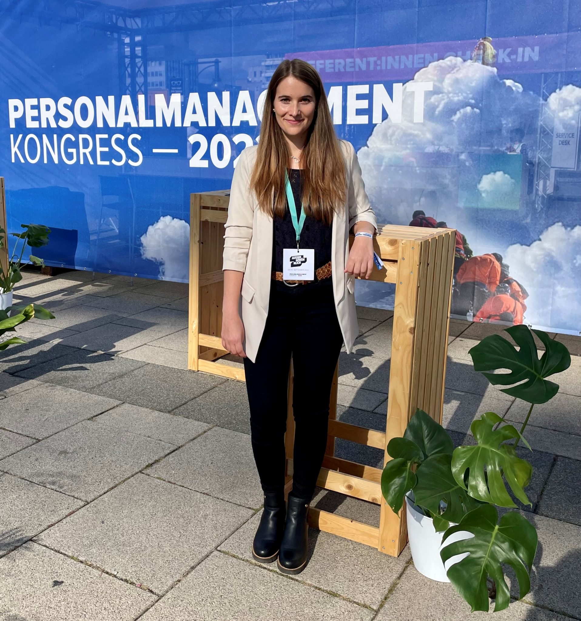 Auszeichnung für Luisa Wicht, M.Sc. - Department of International ...